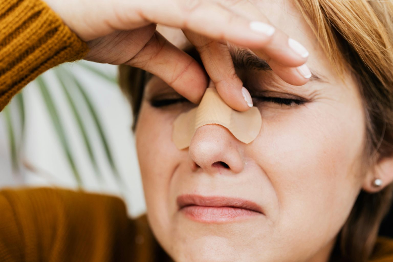 Deviated Septum: Symptoms, Treatment & When You Need Surgery | ENTCare ...